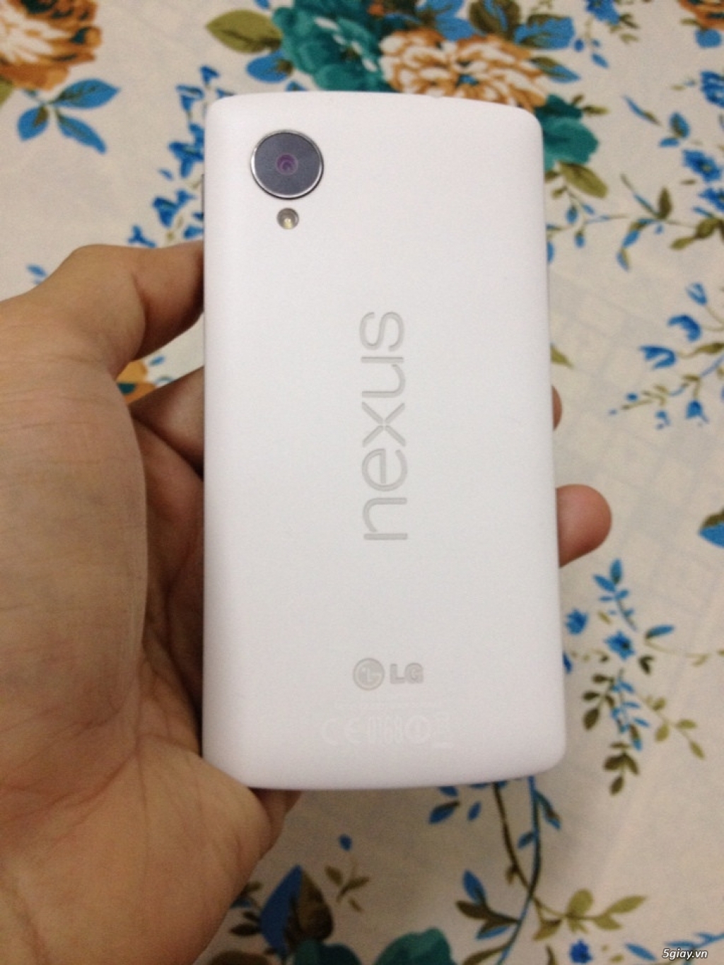 Bán LG Google Nexus 5 màu trắng hàng quốc tế máy đẹp 98% nguyên zin giá 3t2 | 5giay