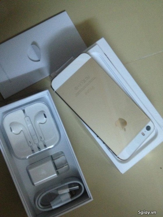 Bán gấp 2 em IP 5S 32G vàng óng và 4S 32G trắng tinh khôi------- | 5giay