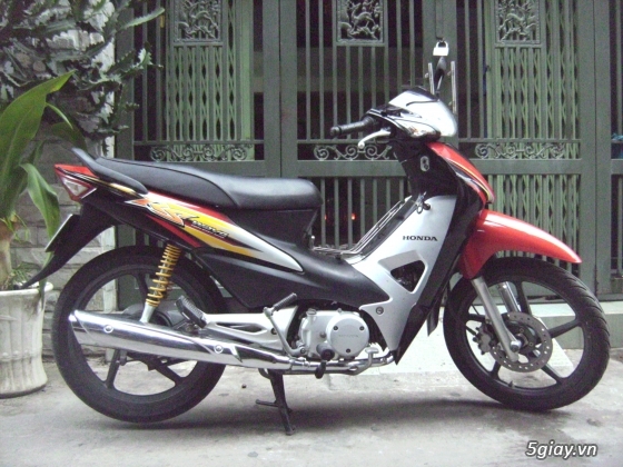 Wave RS100 2009 Đỏ-đen,mặt nạ 2 tầng ,bánh mâm zin theo xe ,BSTP chính ...