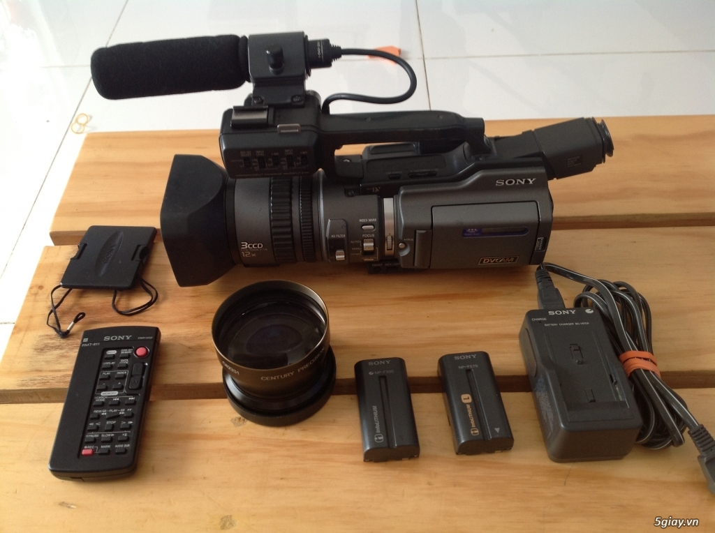 Máy quay phim - - Camera Sony Pd150 | 5giay