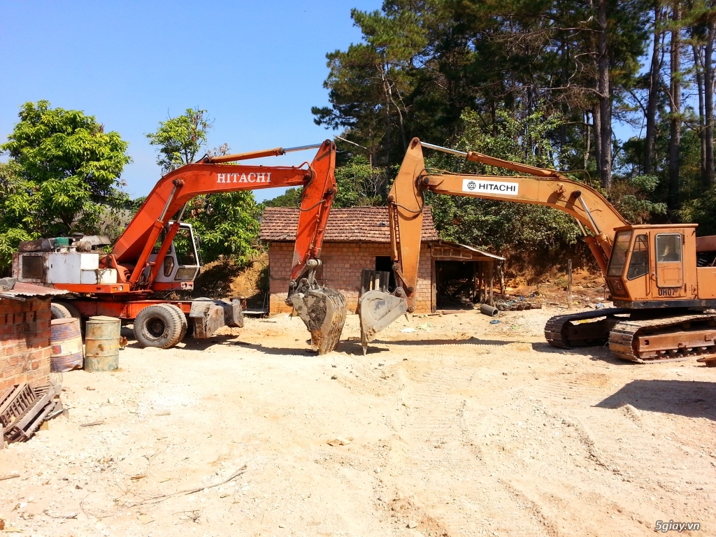 Bán máy đào bánh xích 07 Hitachi UH 07 - 5 thay bơm 111 | 5giay