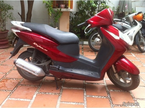 xe Honda Dylan giá rẻ, còn zin,máy đầm ...ae nào có nhu cầu thì liên hệ ...