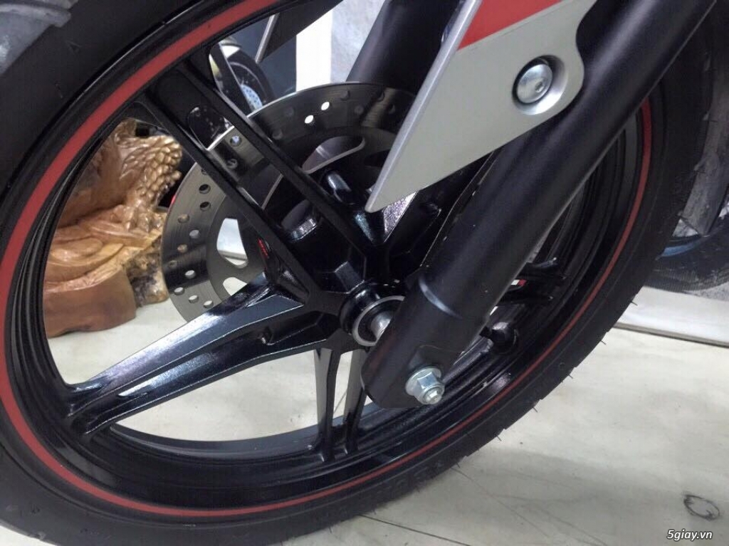 Yamaha FZi 150 | 5giay