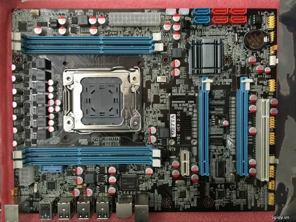 main intel x79, ram corsair vengeance, case xigmatek | 5giay