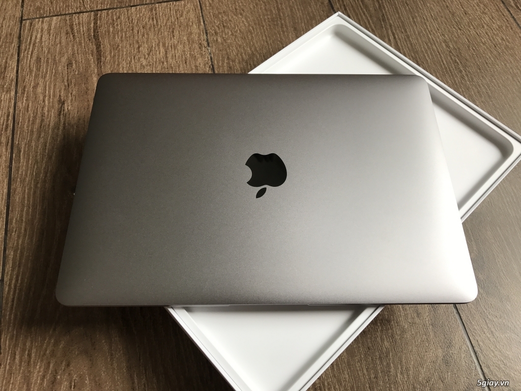 Macbook Air - Model 1534 | 5giay