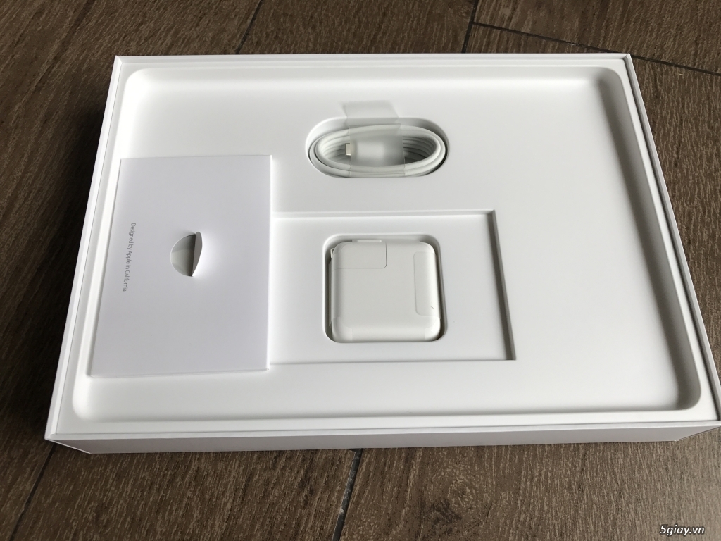 Macbook Air - Model 1534 | 5giay