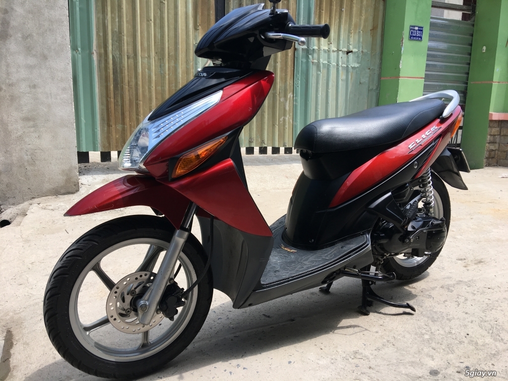 xe Honda Click màu đỏ 2007 BSTP. | 5giay