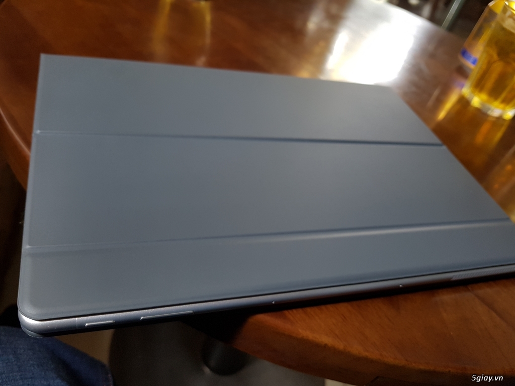 SS GALAXY BOOK 12 inch bản 4G LTE i5/4GB/128GB like new 99%..hàng hiếm ...
