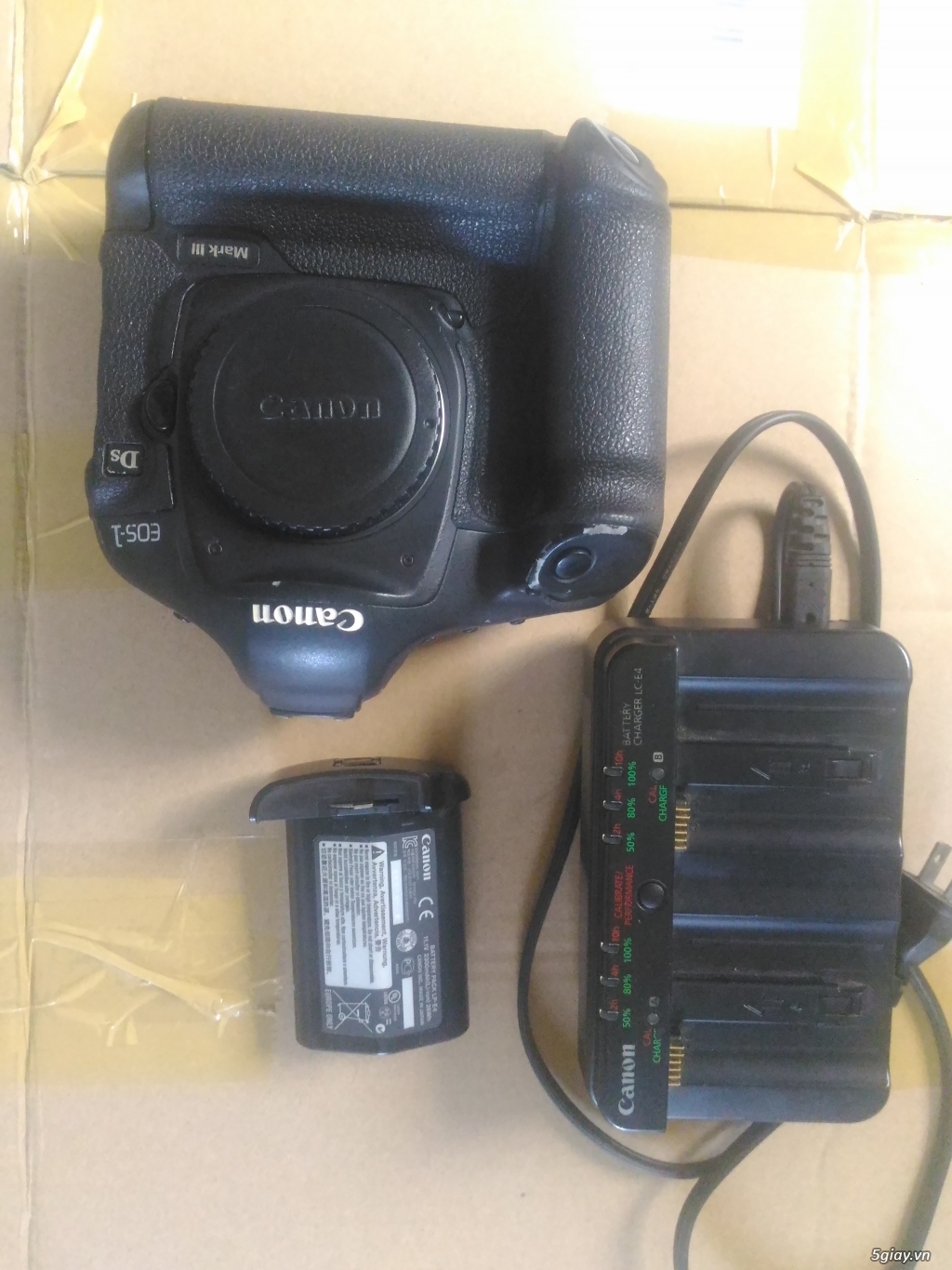 CAnon 1Ds mark III | 5giay