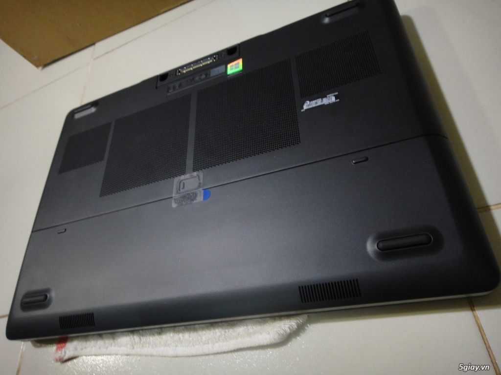 Siêu khủng long Dell Precision 7720 MaxOp/Fullbox/ảNh thật | 5giay