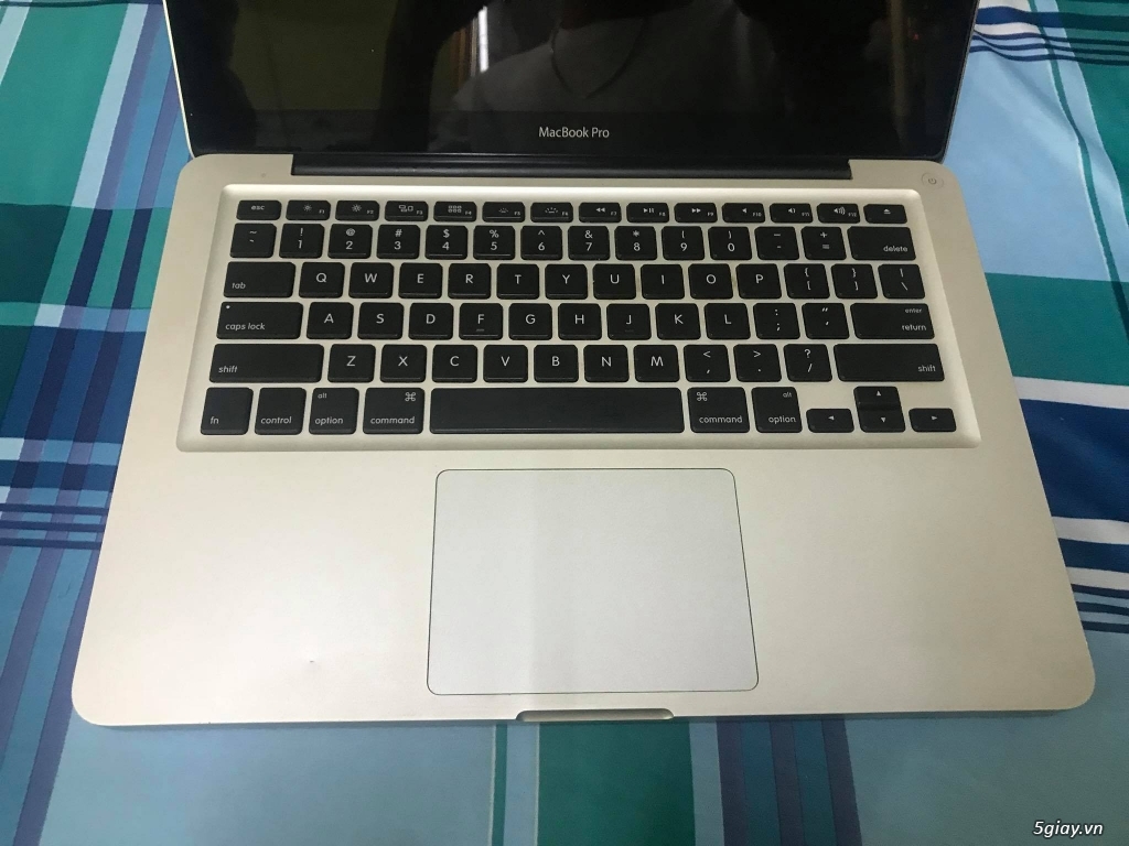Macbook Pro 13 i5 2.4ghz 4g 500g đẹp 98% nguyên zi - 7.500.000đ | Nhật tảo