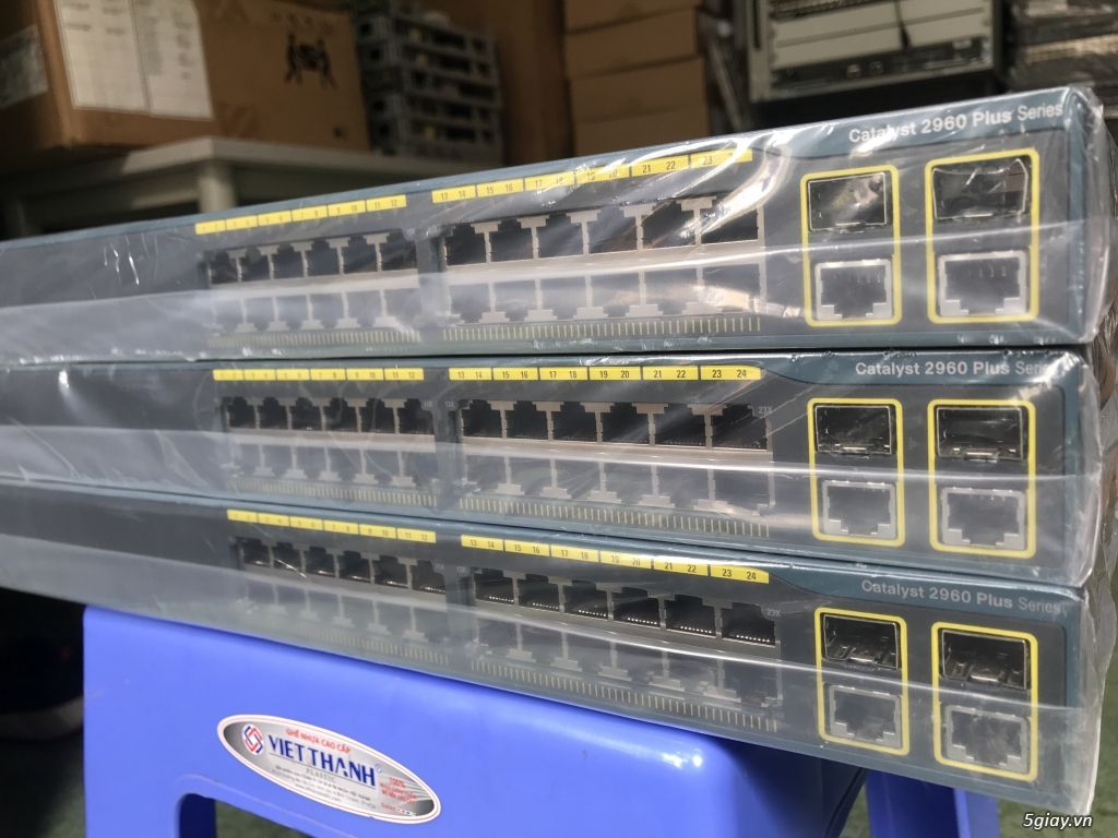 Thiết bị chuyển mạch Cisco WS-C2970+TC-L | 5giay