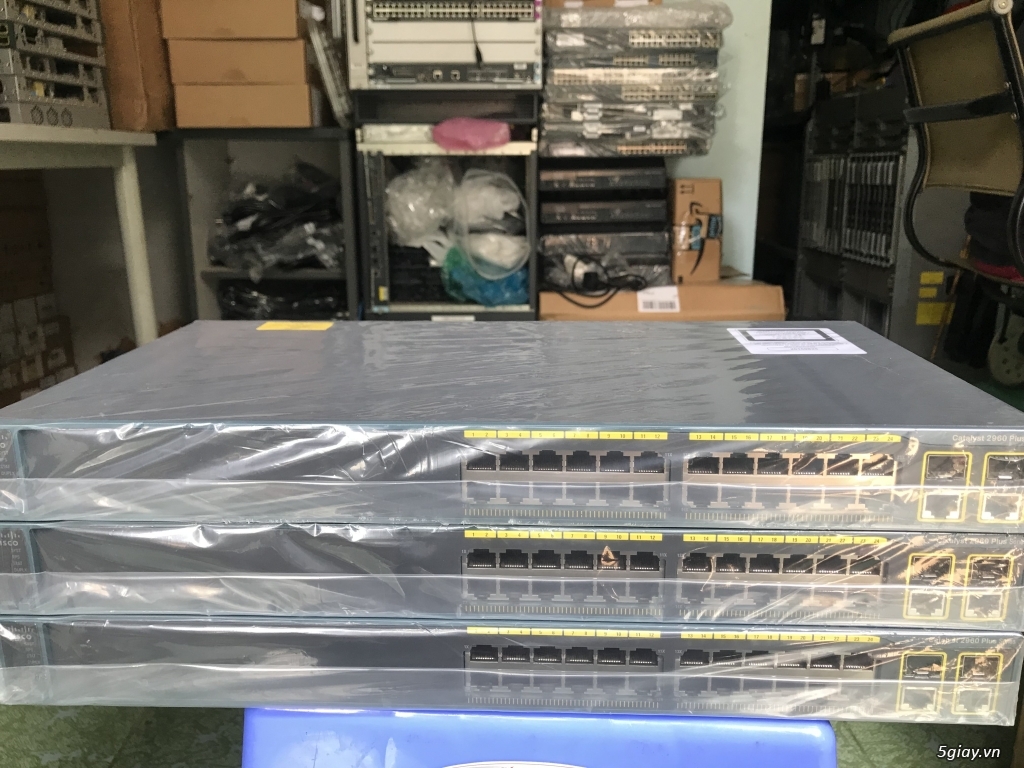 Thiết bị chuyển mạch Cisco WS-C2970+TC-L | 5giay