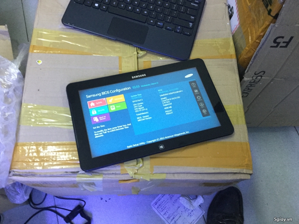 Laptop core i5 samsung 700t kiêm máy tính bảng | 5giay