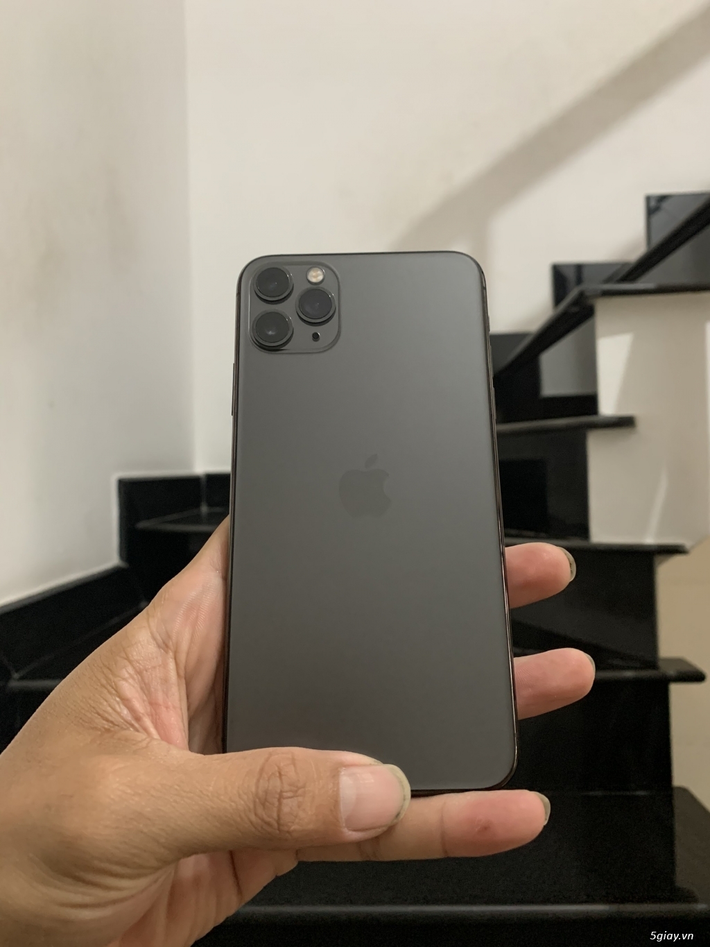 Bán IP 11 PRO MAX 64 GB GRAY QUOC TẾ new 99% Zin 100% | 5giay