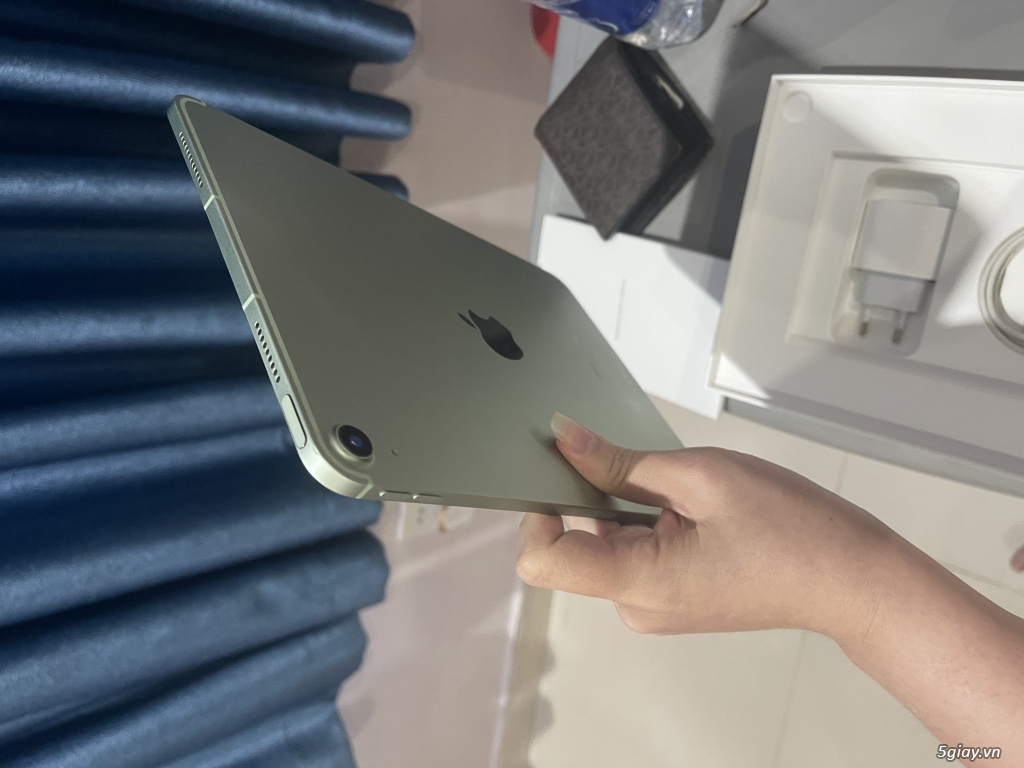Ipad Air Gen 4 năm 2021 mới nhất 3G wifi 64gb mới tinh ít xài | 5giay