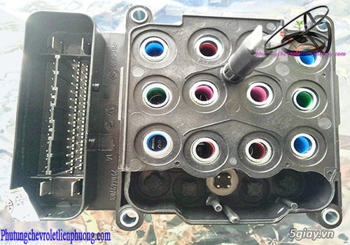 Module điều khiển phanh ABS phần điện xe Captiva C140 | 5giay