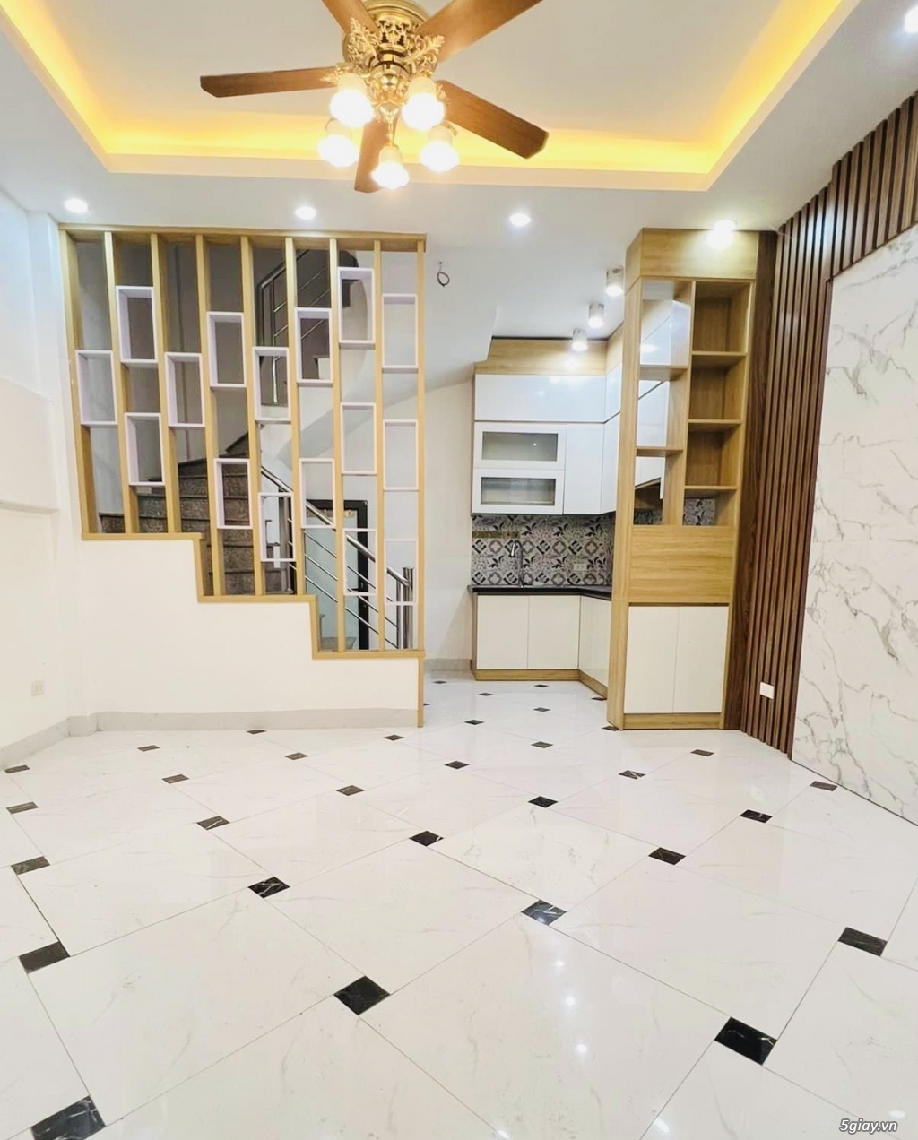 Cầu Giấy MỚI KOONG- Ô TÔ 5Tx 3 ngủ bán gấp 4 tỷ 95 | 5giay