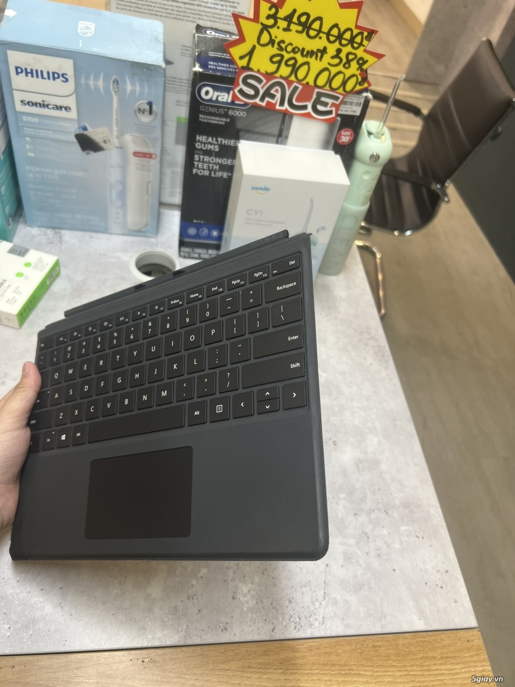 Bàn phím surface pro x/ pro 8/ pro 9 like new | 5giay