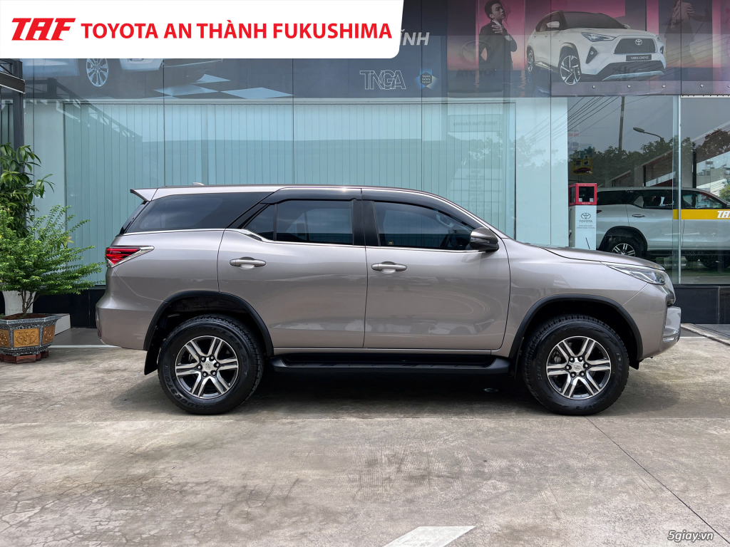 Bán - Toyota Fortuner 2.4MT | 5giay