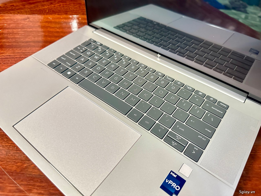 HP Zbook Studio 16 G10 | Oled Ci9 A1000 | 5giay