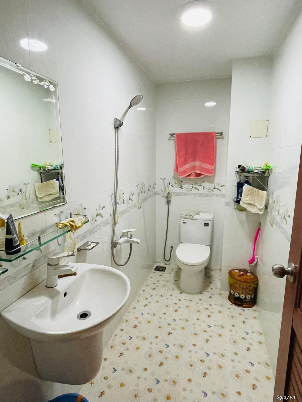 NHÀ ĐẸP ô tô đậu cửa NGAY AEON Tân Phú 50M2 4T 5PN chỉ 5,4 tỉ | 5giay