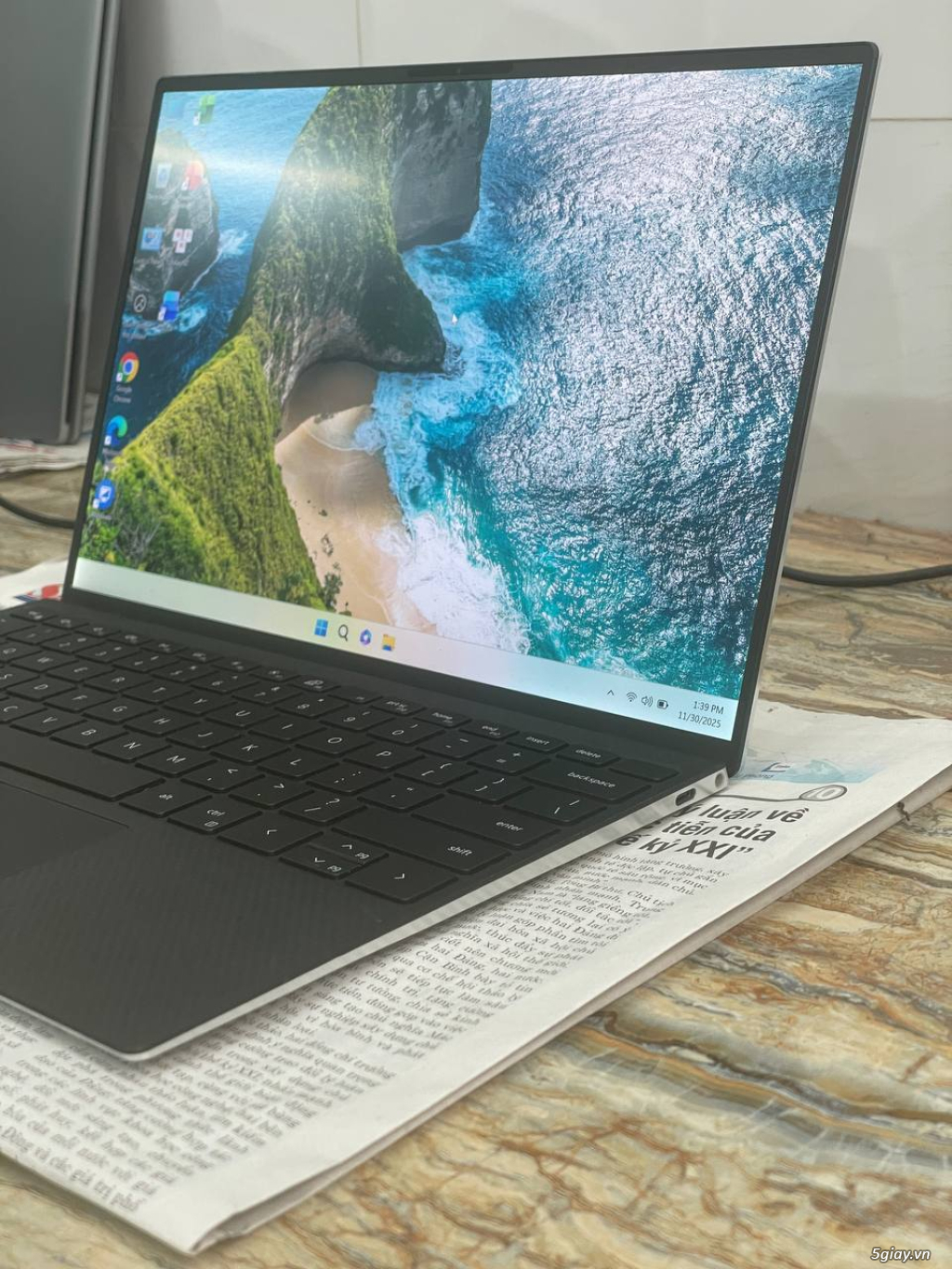 Dell XPS 13 9300 I7 1065G7/ 16GB/ SSD 256GB/ FHD+ | 5giay