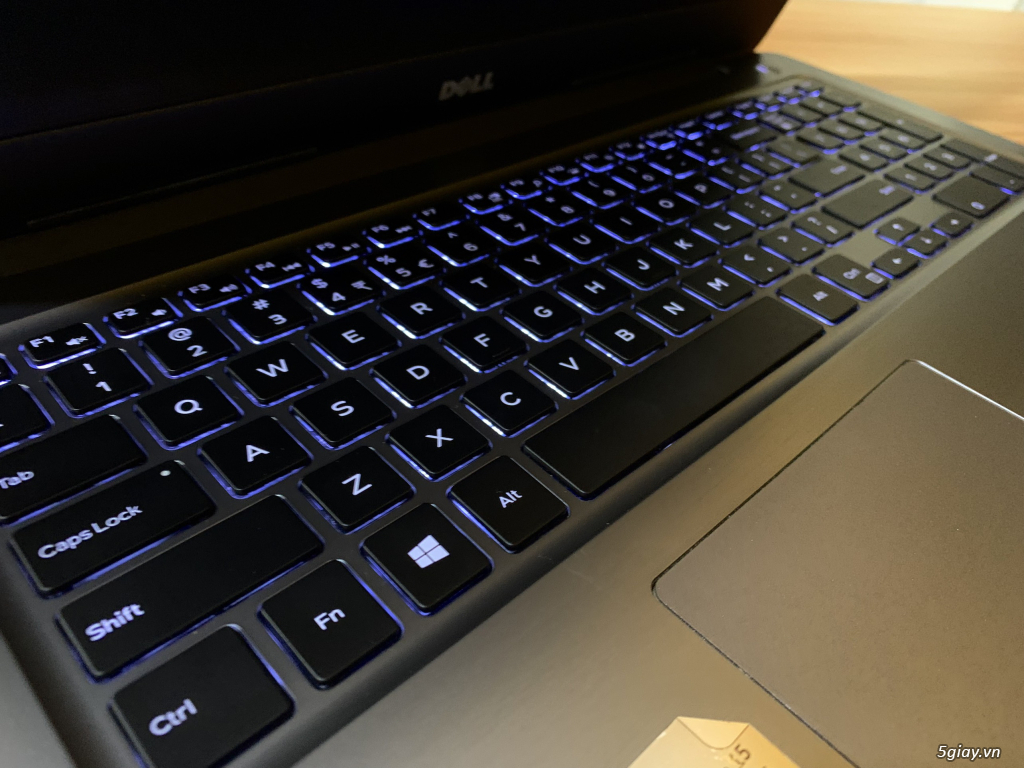 Dell Inspiron 5567 Core i5-7200U Ram 8GB SSD 240GB 2 VGA Rời Đèn Phím ...